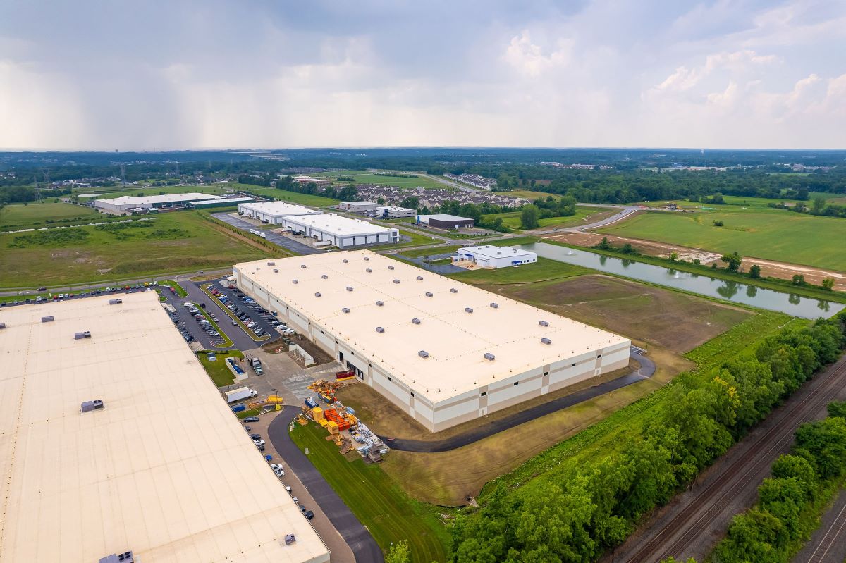 Industrial Manufacturing Warehouse in Lewis Center, Ohio