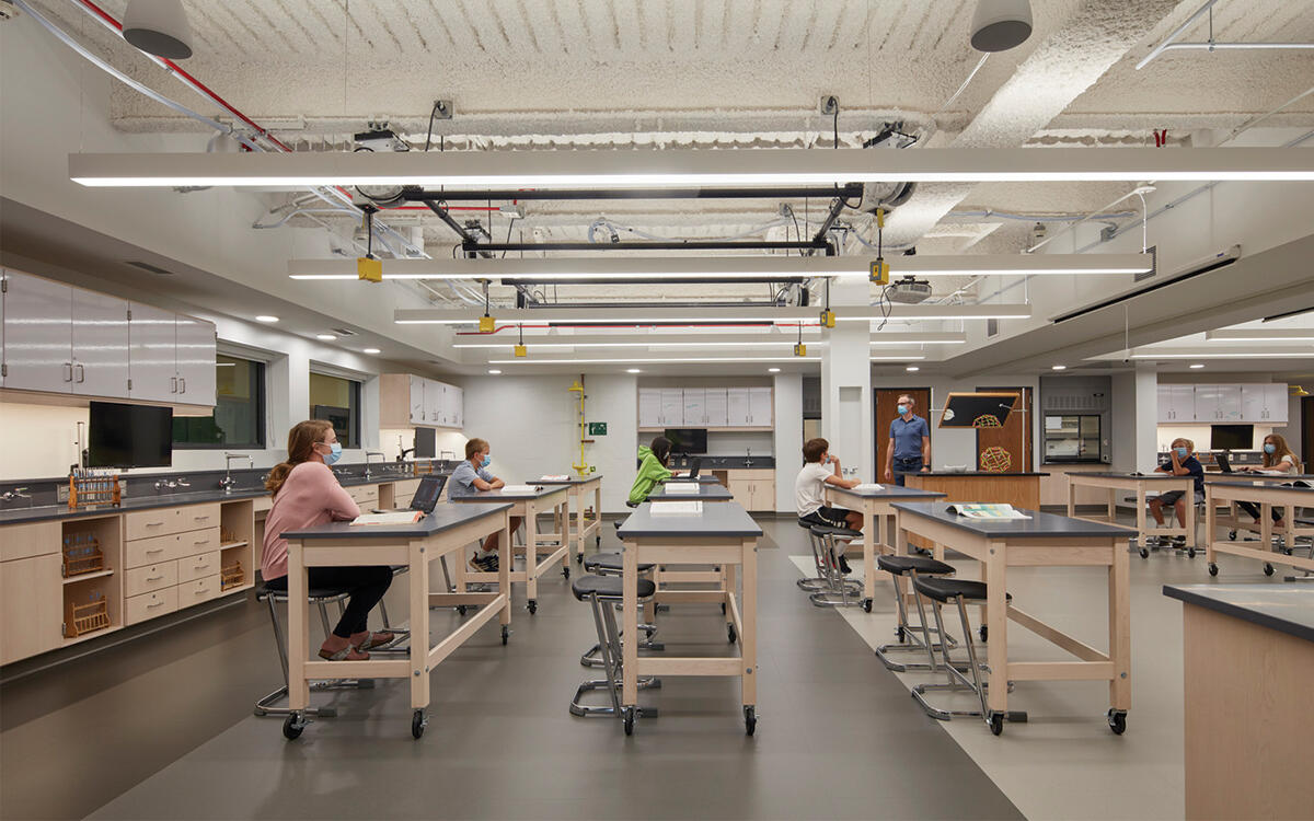 Lake Forest School District 67 Deerpath Middle School Renovations